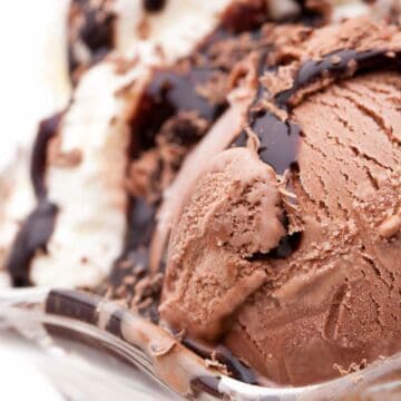 Chocolate Marshmallow Ice Cream | Smells Like Delish