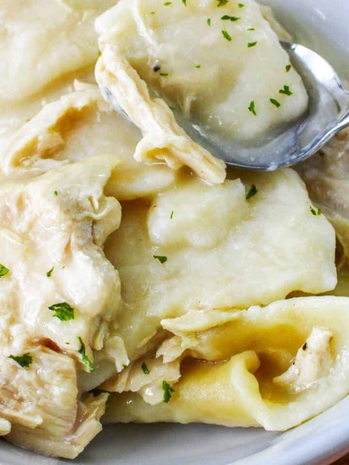 Easy Chicken Mozambique | Smells Like Delish