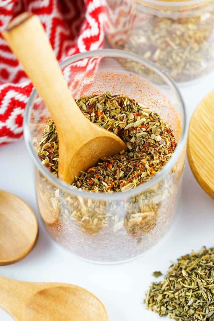 Homemade Pizza Seasoning Blend | Smells Like Delish
