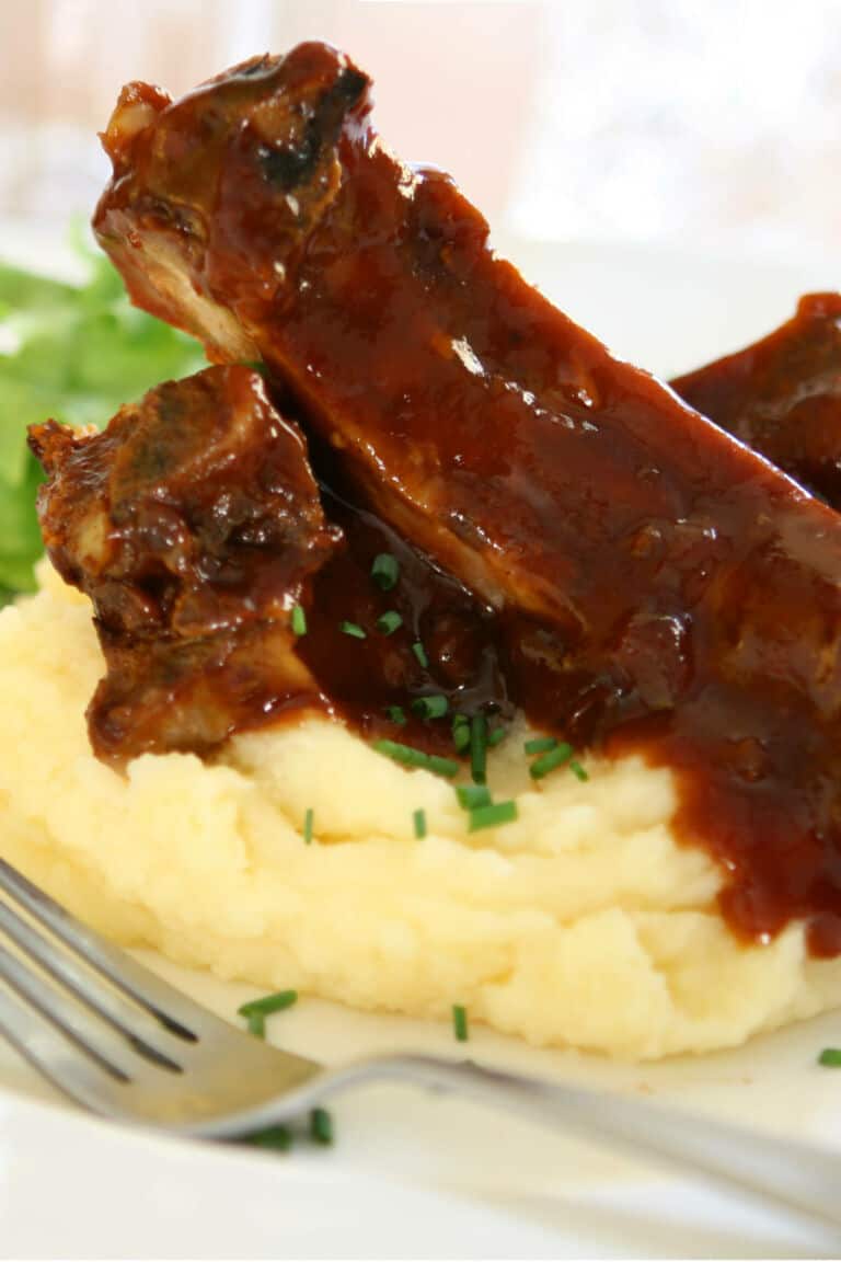 Slow Cooker Beef Back Ribs | Smells Like Delish