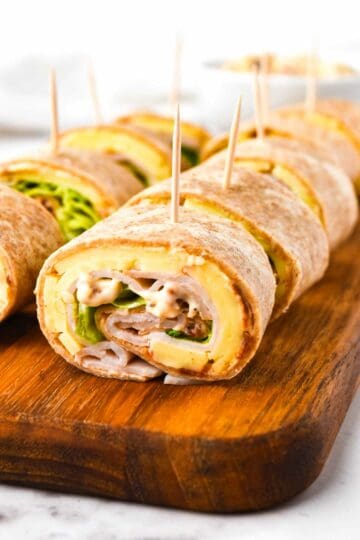 Turkey Pinwheel Sandwiches | Smells Like Delish
