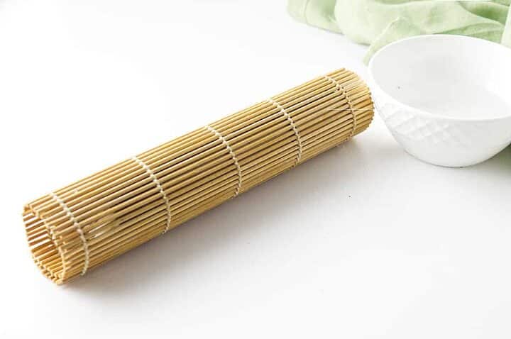 Korean Kimbap Sushi Rolls | Smells Like Delish