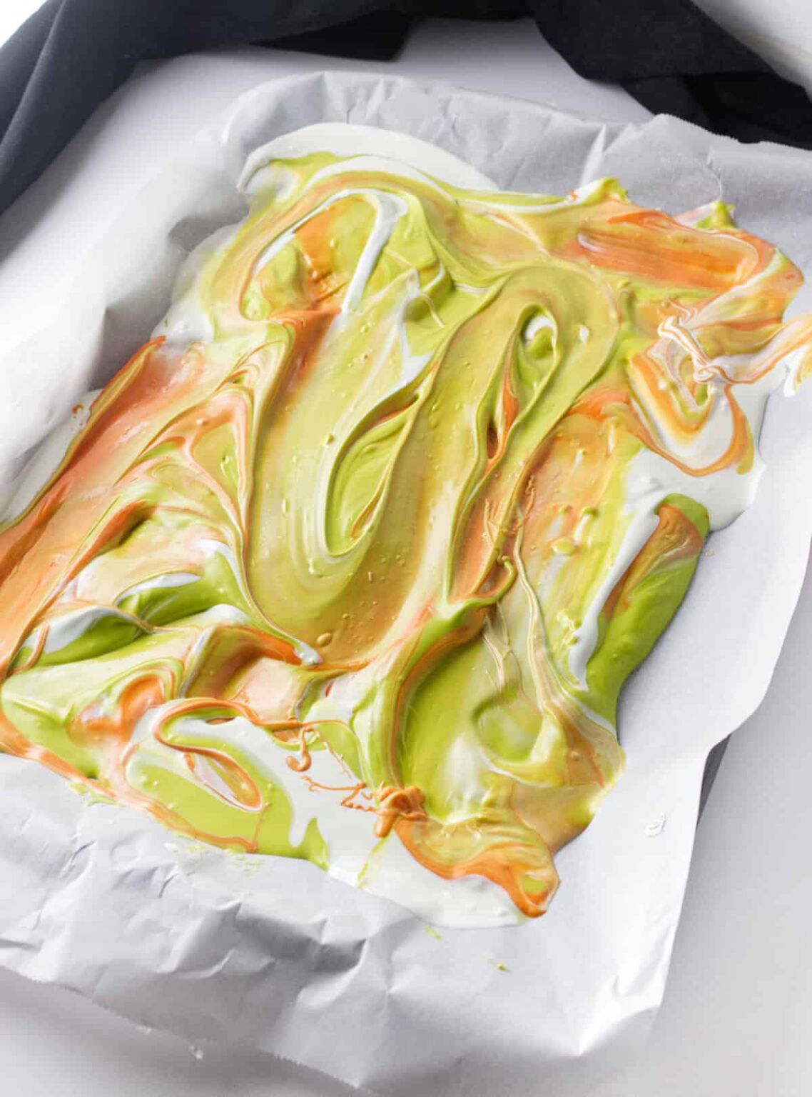 Halloween Boo Bark | Smells Like Delish