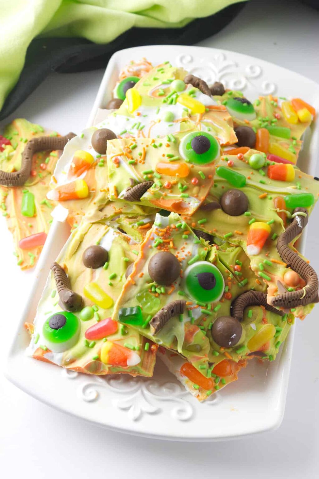 Halloween Boo Bark | Smells Like Delish