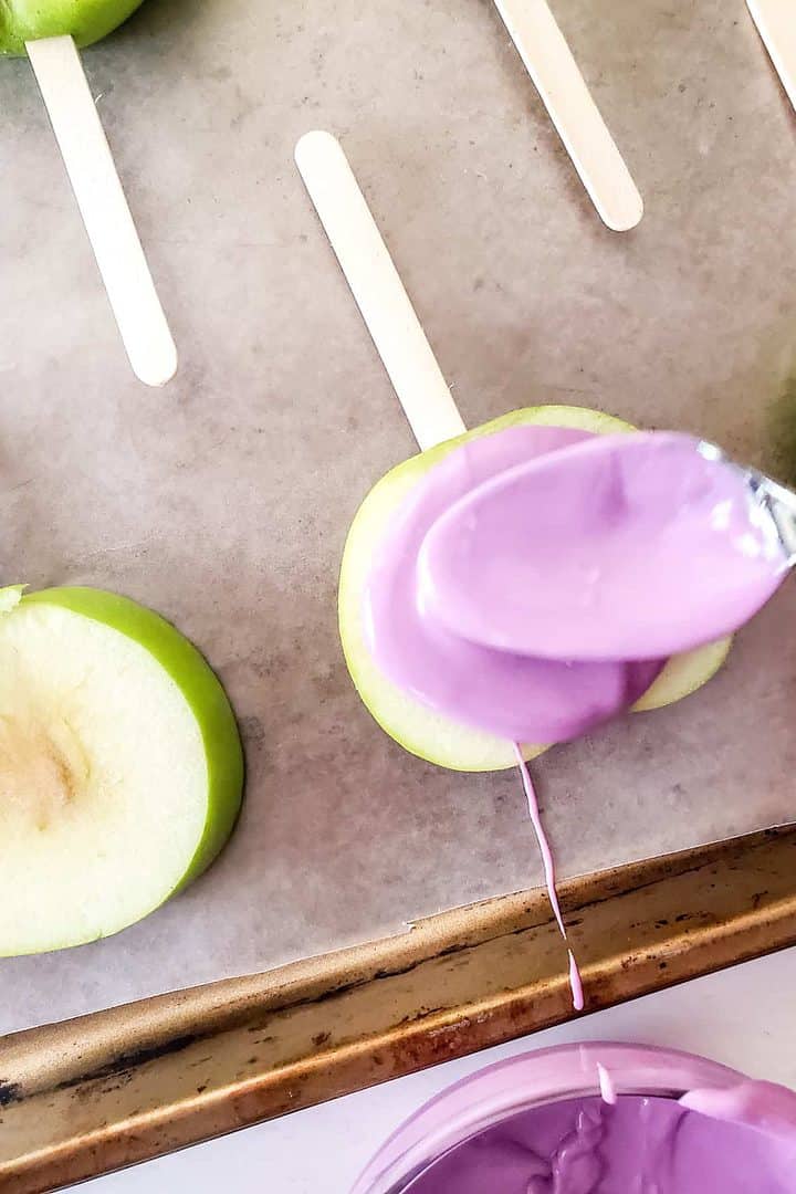 Spooky Candy Apple Slices | Smells Like Delish