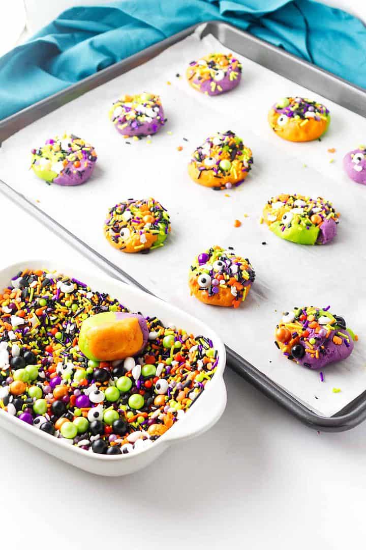 Hocus Pocus Cookies | Smells Like Delish