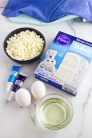 Blue Velvet Cookies | Smells Like Delish