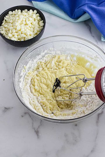 Blue Velvet Cookies | Smells Like Delish
