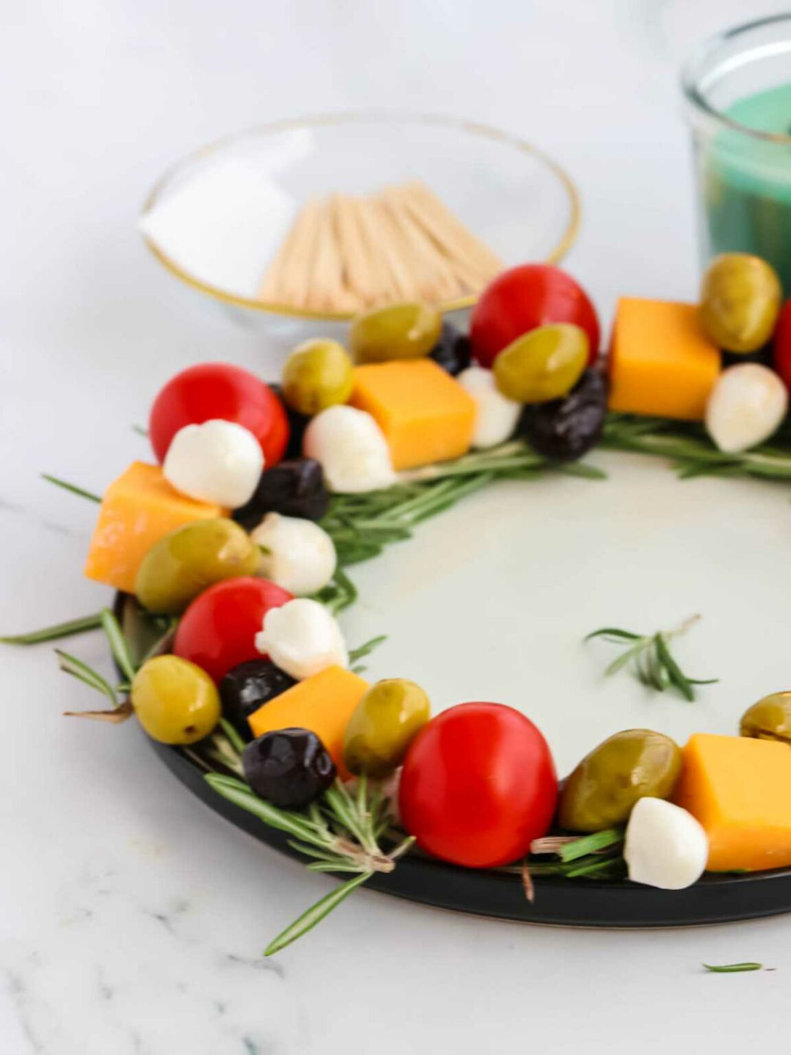 Christmas Wreath Appetizer | Smells Like Delish