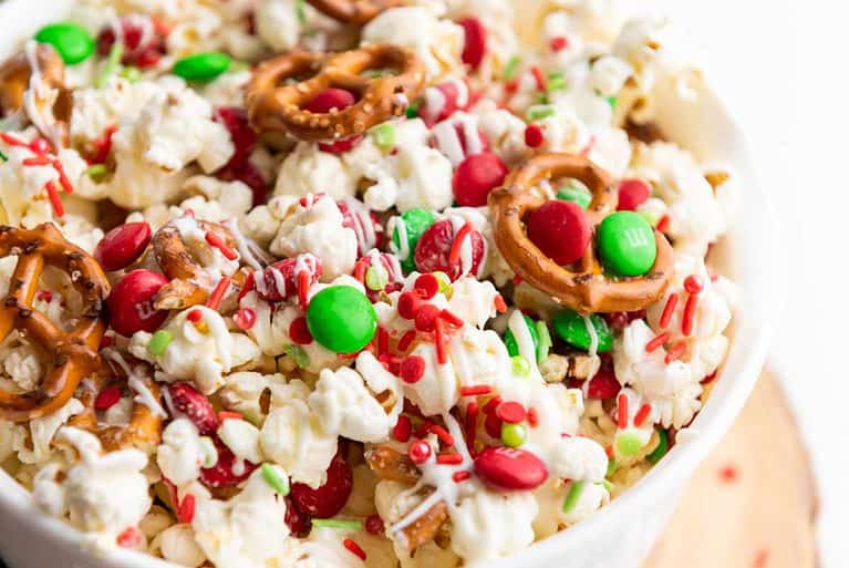 Christmas Gourmet Popcorn | Smells Like Delish