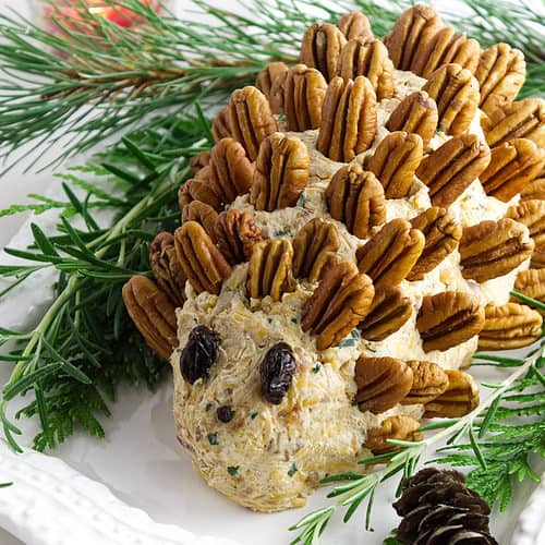 Holiday Hedgehog Cheese ball | Smells Like Delish
