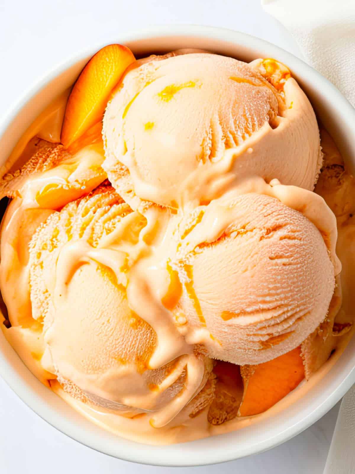 Peaches and Cream Ice Cream | Smells Like Delish