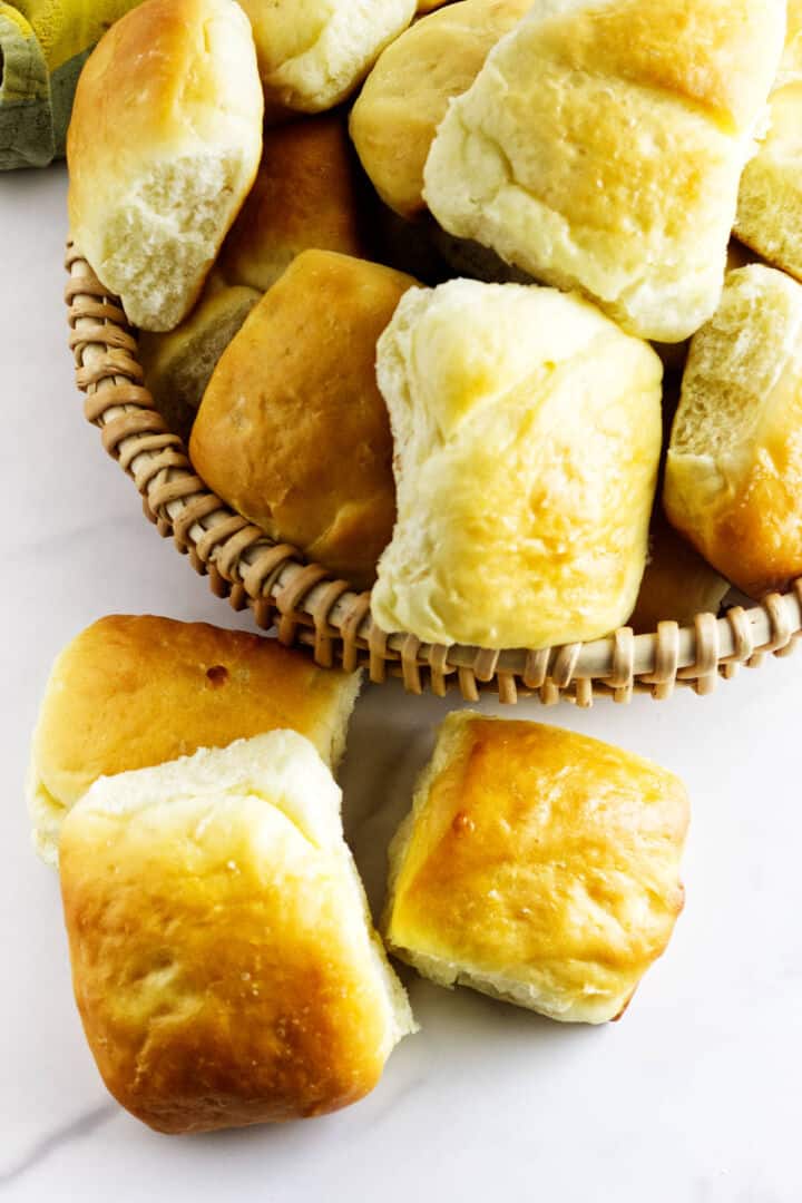 Texas Roadhouse Rolls (Copycat) | Smells Like Delish