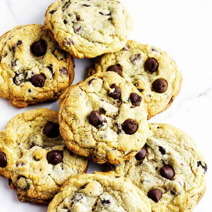 Bakery Style Chocolate Chip Cookies | Smells Like Delish