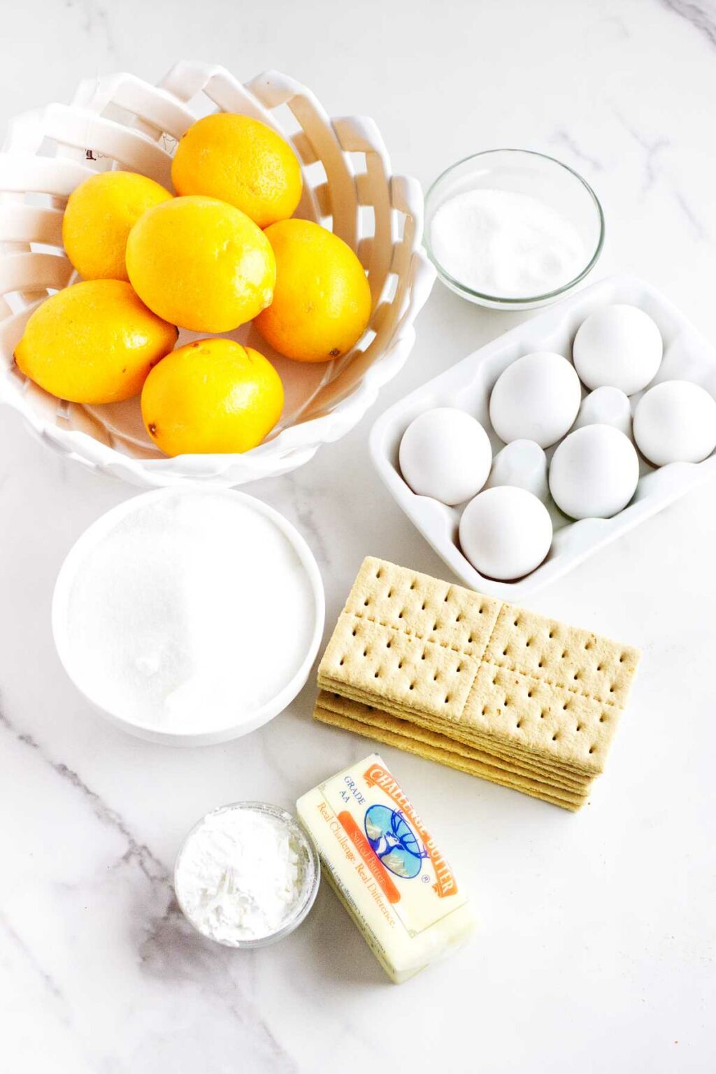 Lemon Bars with Graham Cracker Crust | Smells Like Delish