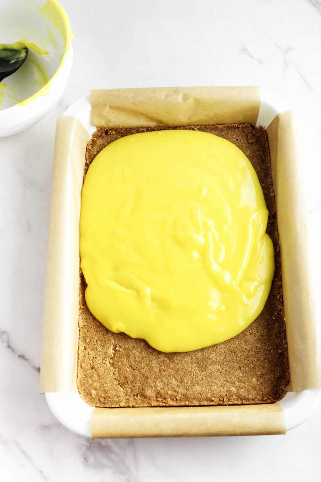 Lemon Bars with Graham Cracker Crust | Smells Like Delish