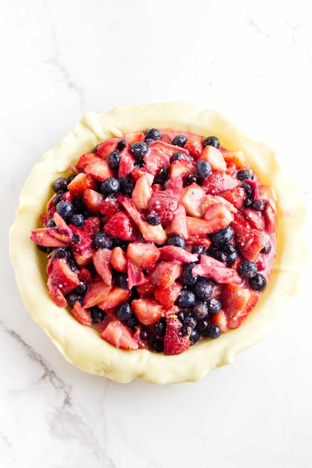 Blueberry Strawberry Pie | Smells Like Delish