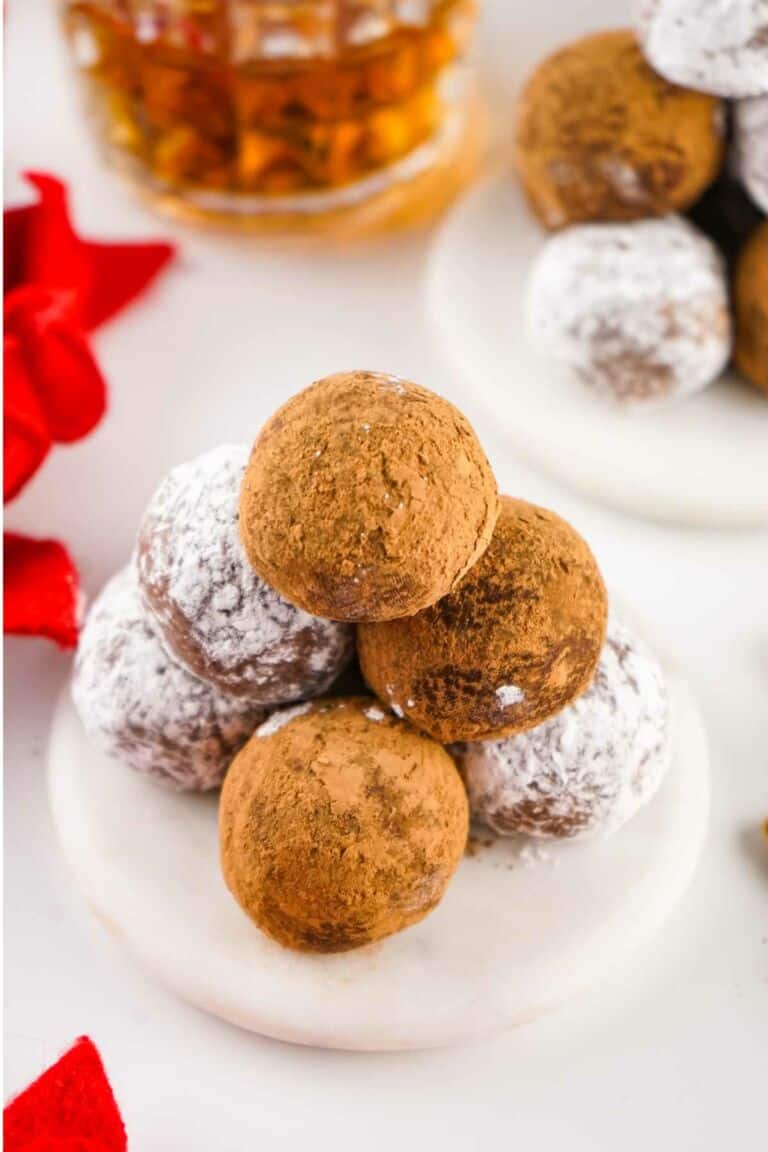 Chocolate Rum Balls | Smells Like Delish