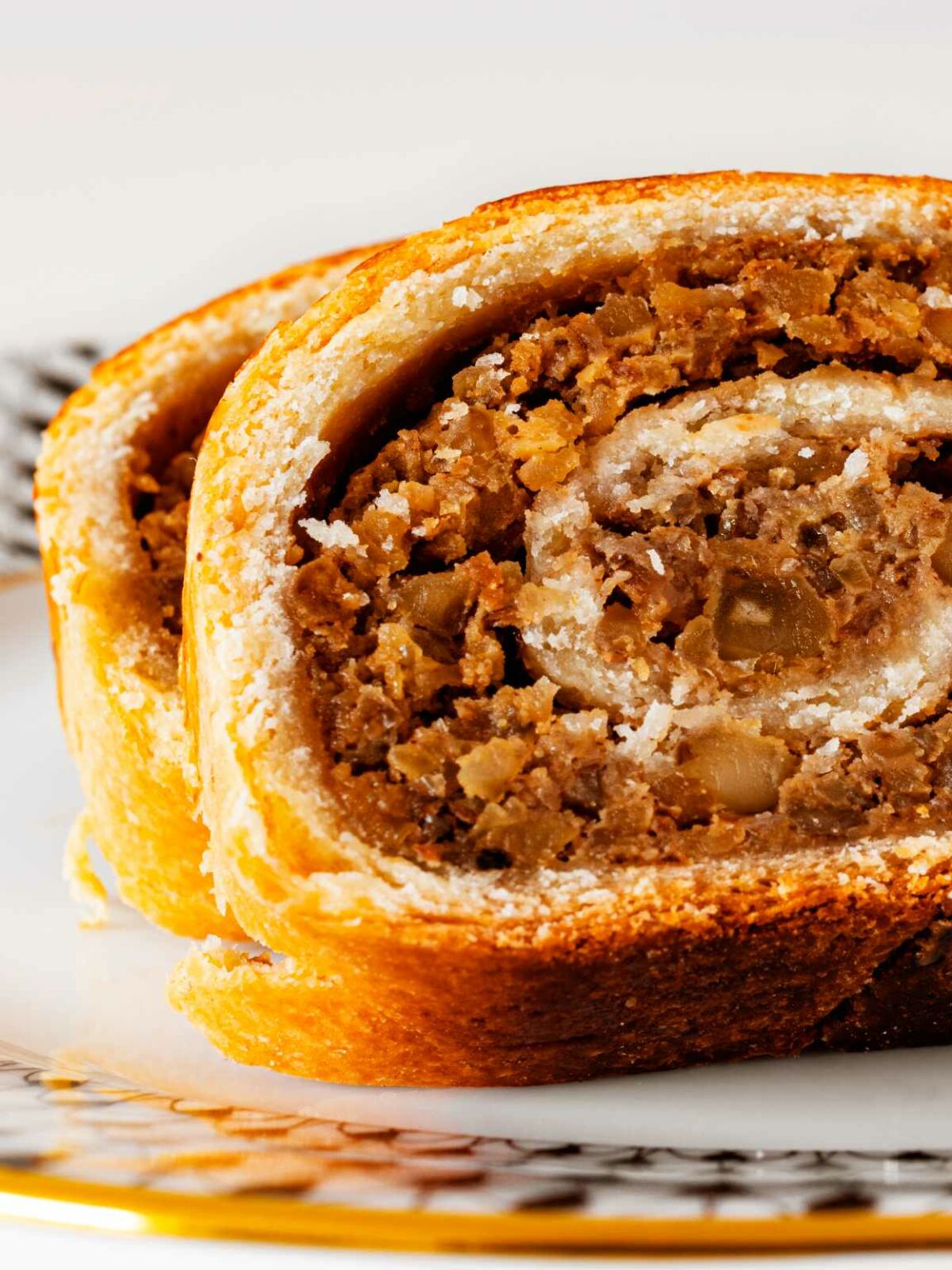 Polish Walnut Nut Rolls (Beigli) | Smells Like Delish