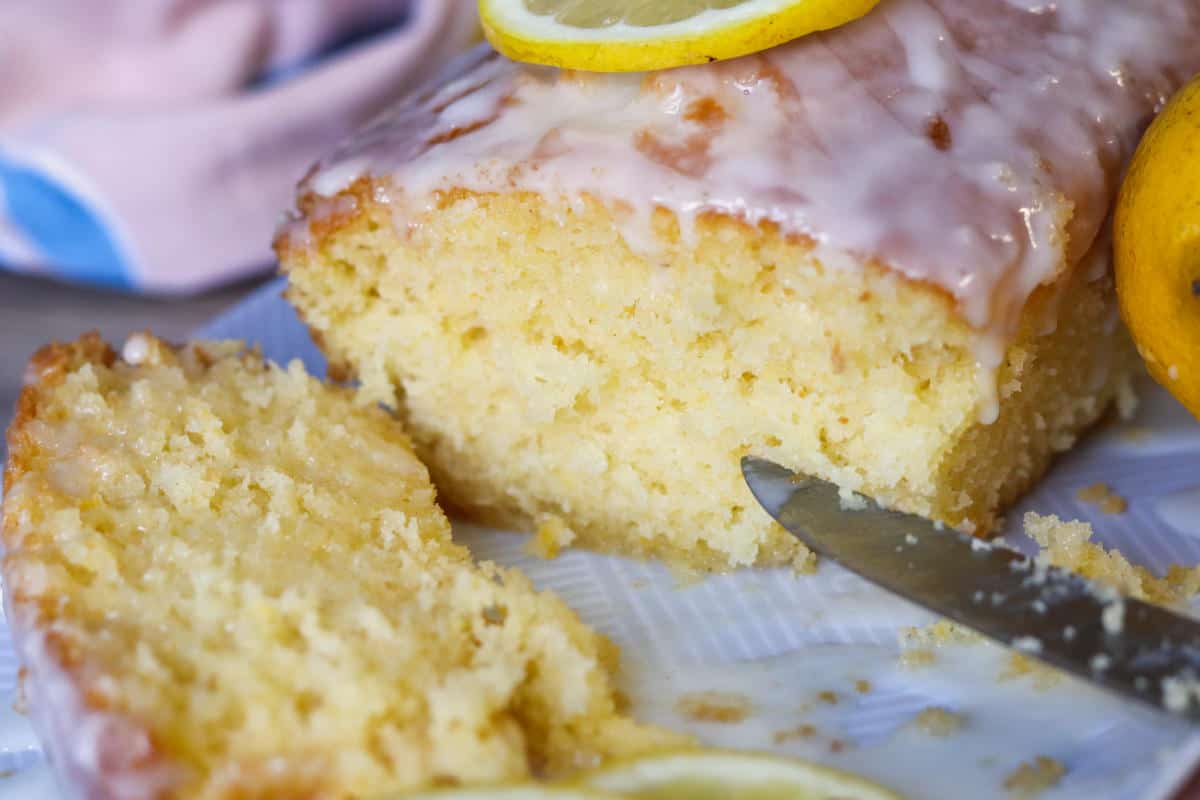 Iced Lemon Loaf Cake | Smells Like Delish