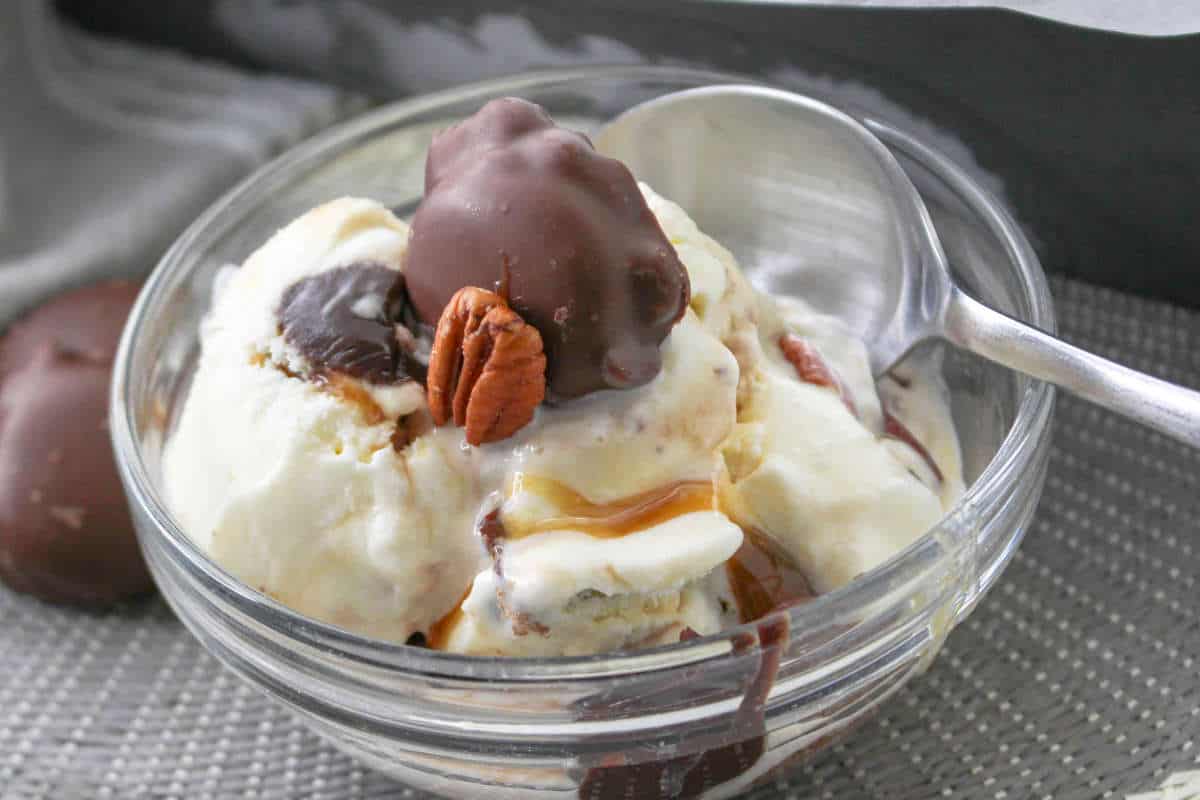 Turtle Ice Cream | Smells Like Delish