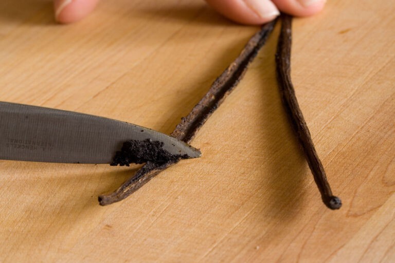 How To Use A Vanilla Bean (plus Vanilla Sugar Recipe) | Smells Like Delish