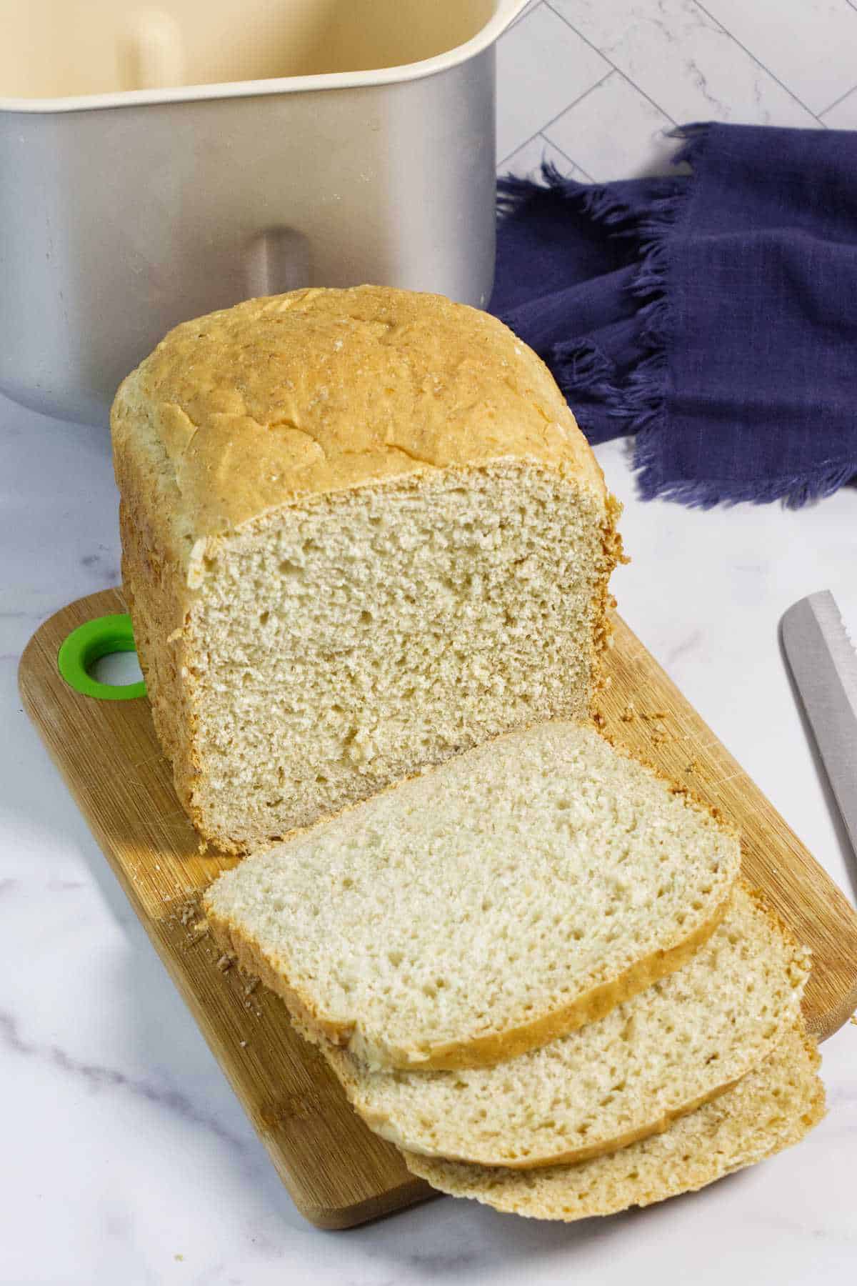 Bread Machine Oatmeal Bread (Soft Sandwich Loaf) | Smells Like Delish