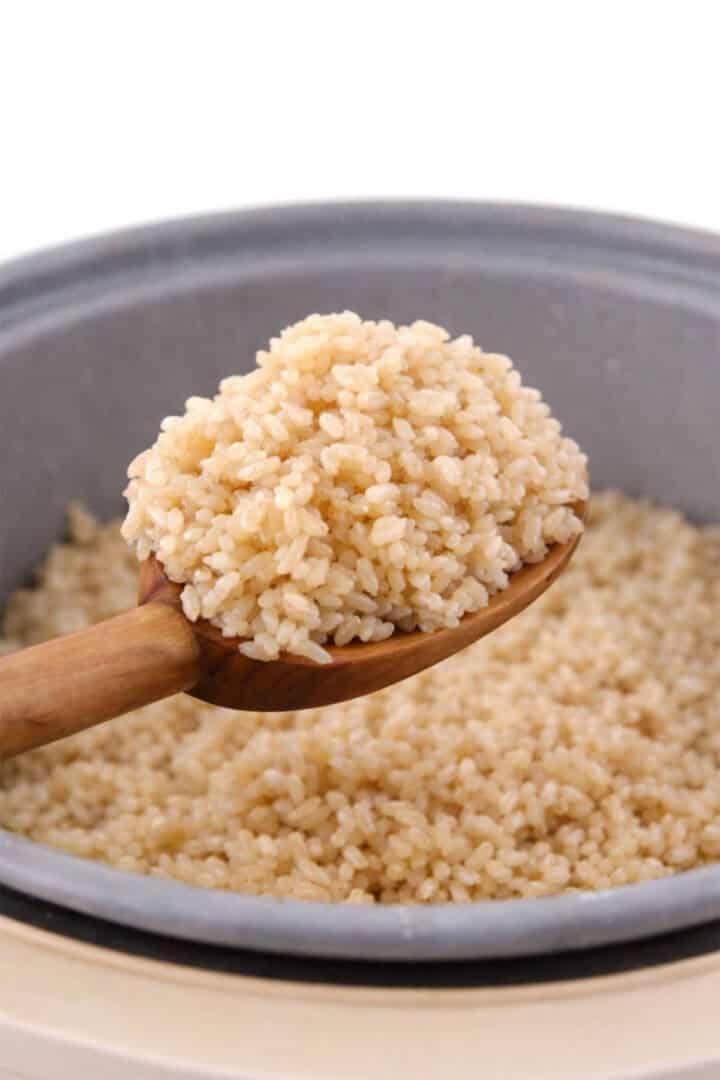 Rice Cooker Brown Rice (Perfect Ratio + Cook Time) | Smells Like Delish